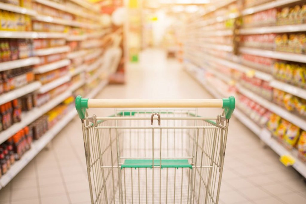 Dicas para economizar tempo e dinheiro com a lista de compras do ...