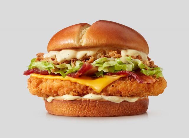 McDonald's apresenta novo McCrispy Chicken Legend