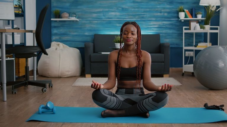 Sem foco? Descubra como a Yoga e a Meditação elevam suas funções ...